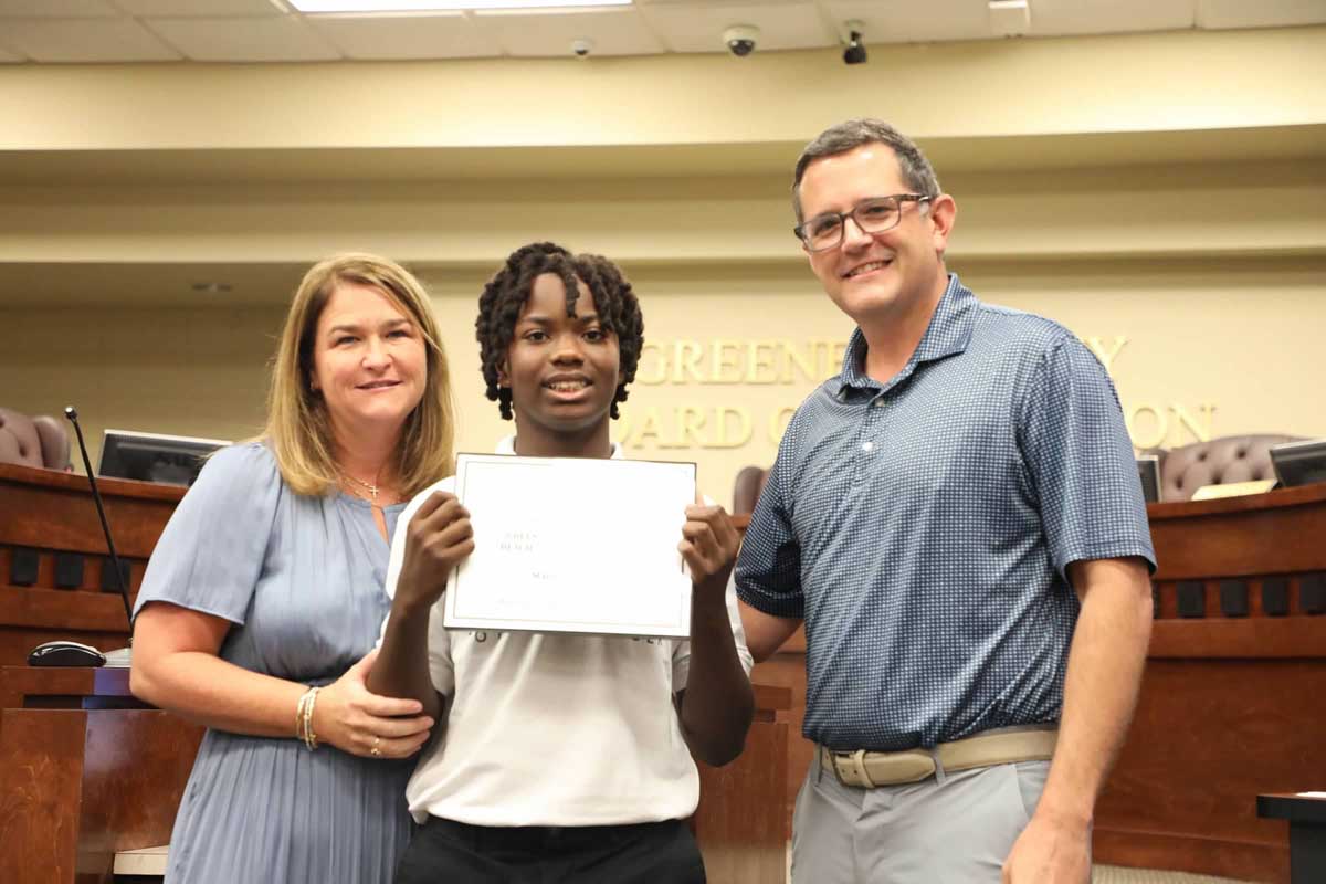 LOA's Rhodes recognized as one of 6 REACH Scholarship recipients in ...